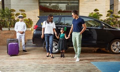 Best Luxury Car Rentals & Chauffeur Driven Cars in India | Avis India